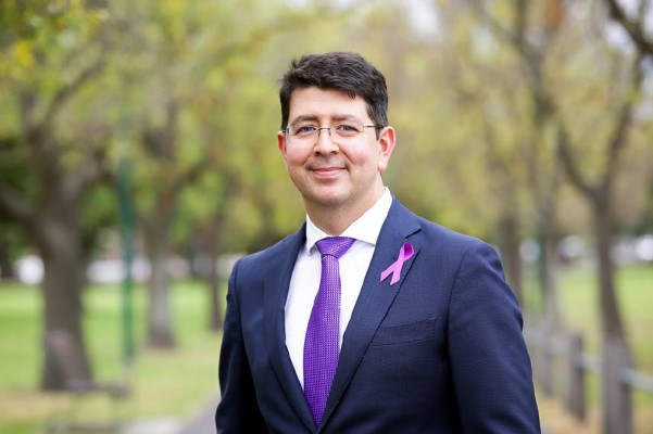 Austin Health: Dr Mehrdad Nikfarjam receives a Medal for the Order of ...
